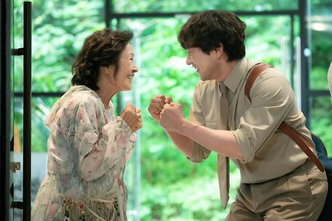 21살에 결혼해 이화여대 중퇴해야 했던 장관 집 딸 근황 무비이락