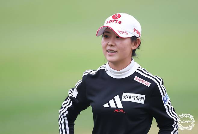 황유민, KLPGA 챔피언십 첫날 단독 선두…"아직 사흘이나 남았어"(종합)