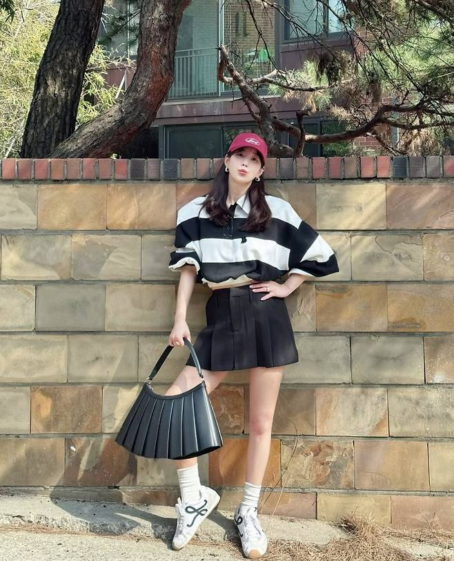 단역 배우였는데 Sns에선 주연급” 반전 매력 여배우 트릭아웃핏 데일리룩 대본은 내운명