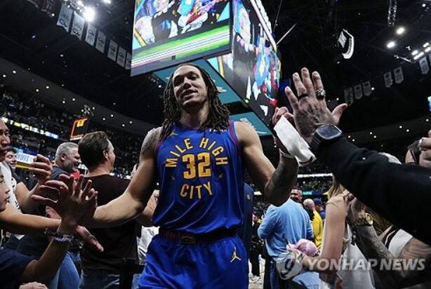 [NBA PO] ‘MVP 대전?’ 주인공은 고든이었다…덴버 2R 1차전서 대역전극