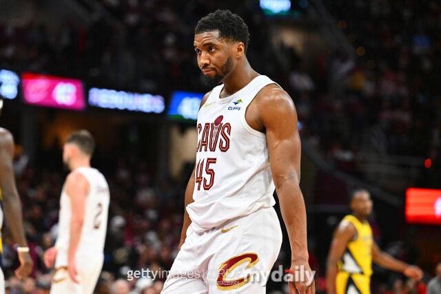 첫 판부터 이변! 4번 시드 인디애나, 1번 시드 클리블랜드에 원정 승리→NBA PO 2라운드 돌입