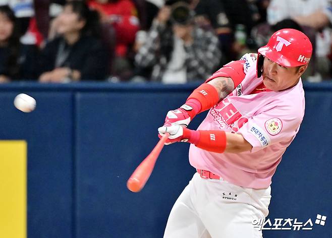 "난 홈런타자 아냐" 묵묵히 걸어온 최형우, 그래서 더 값진 '최고령 400홈런'..."지금까지 쌓아온 결과물" [고척 인터뷰]