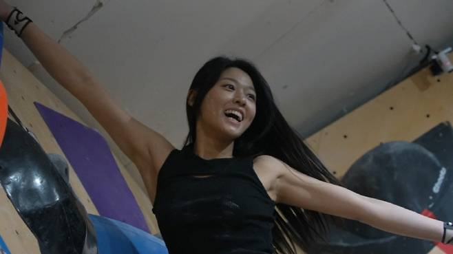 아무도 모르는 170cm 47kg 몸매 여신 설현의 통통(?)했던 시절 | 무비이락