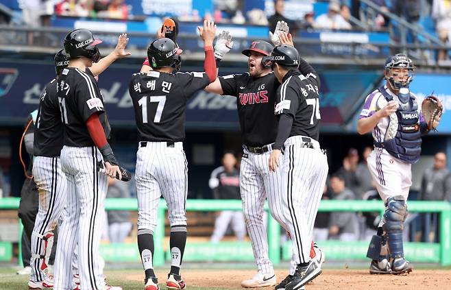 ‘3강 6중 1약’ 재편된 순위판도, 한화-LG-롯데 인기구단 강세 돋보이네 [SD 베이스볼 브레이크]