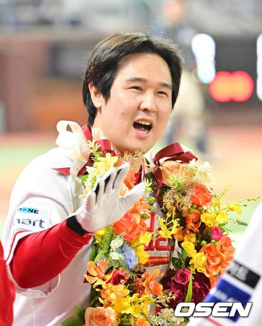 ‘볼넷→홈런으로 변신’ 최정 프로야구 최초 500홈런, ABS 덕분에 탄생했다 “솔직히 자신 없었는데…”