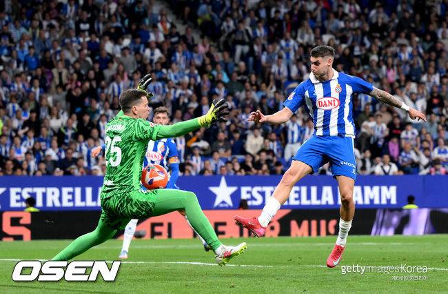 바르셀로나 라리가 우승 확정! '17살 발롱 후보' 야말 1G 1AS→에스파뇰 2-0 격파...또 레알 제치고 더블 달성