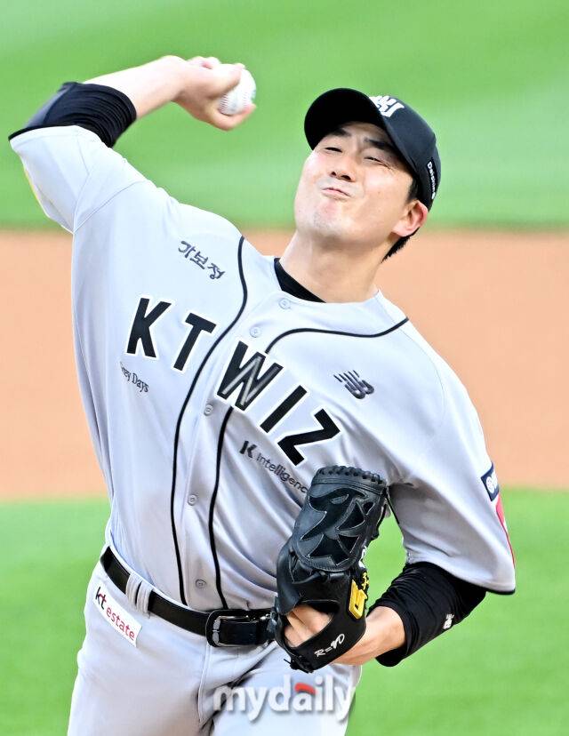 “볼넷 안 주려고 정타 맞을 바에는…” 김도영에게 89km 초저속 마구, 마법사 30세 저니맨의 역발상 생존법[MD수원]