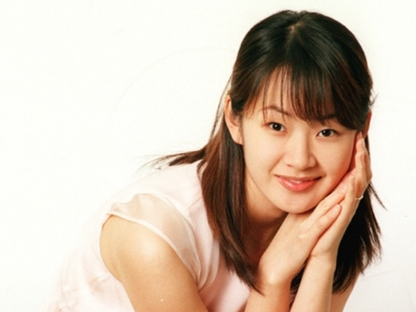 11살 연상의 변호사와 결혼했다 5개월만에 이혼해 가방 팔아 생계유지 했다는 청순 여배우 웰니스라이프