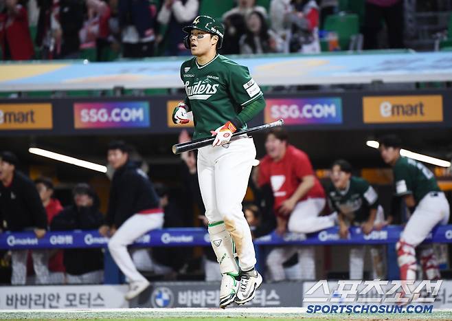 '홈런이야? 아웃이네! → 실책인가? 끝내기네!' 혼돈의 9회말, 불펜데이로 1위팀 1선발 경기 잡았다