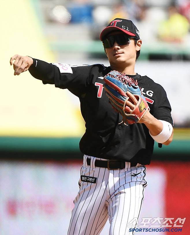 구본혁의 성장, 박해민의 부진이 낳은 '중견수' 신민재 실험. 염갈량의 '신의 한수' 될까[인천 코멘트]