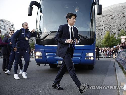 이강인 한국 축구 역사에 이름 새기러 간다韓 최초 트레블 도전 승리라는 목표 향해 나아간다