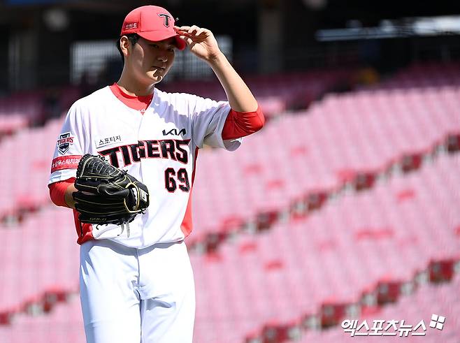 KIA 10R 지명→방출→KT 입단, 묵묵히 준비 중인 최용준..."저만의 전력분석 노트 작성하고 있어요" [수원 현장]