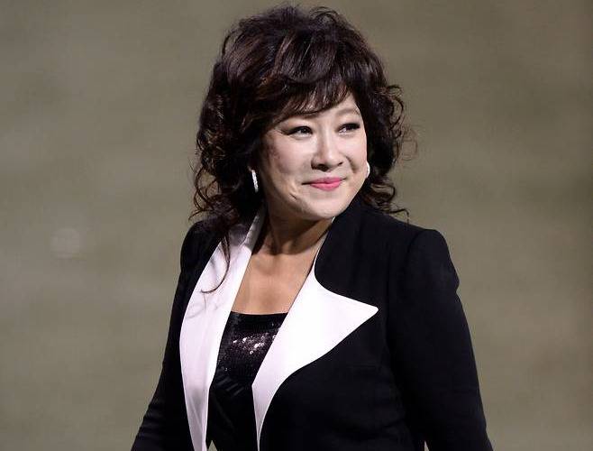 결혼한 지 1주일 만에 이혼 선언에 이혼 통보만 3만 번 했다는 유명 여가수 짧스토리