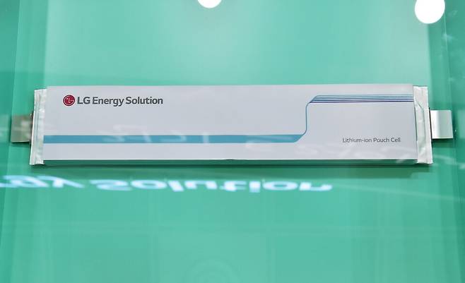 LG에너지솔루션, 美서 ESS 배터리 본격 양산, 글로벌 최초 LFP 파우치형 생산 | M투데이