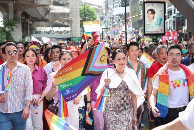 Lgbtq는 돈이 된다 태국 경제효과 1900억원 기대