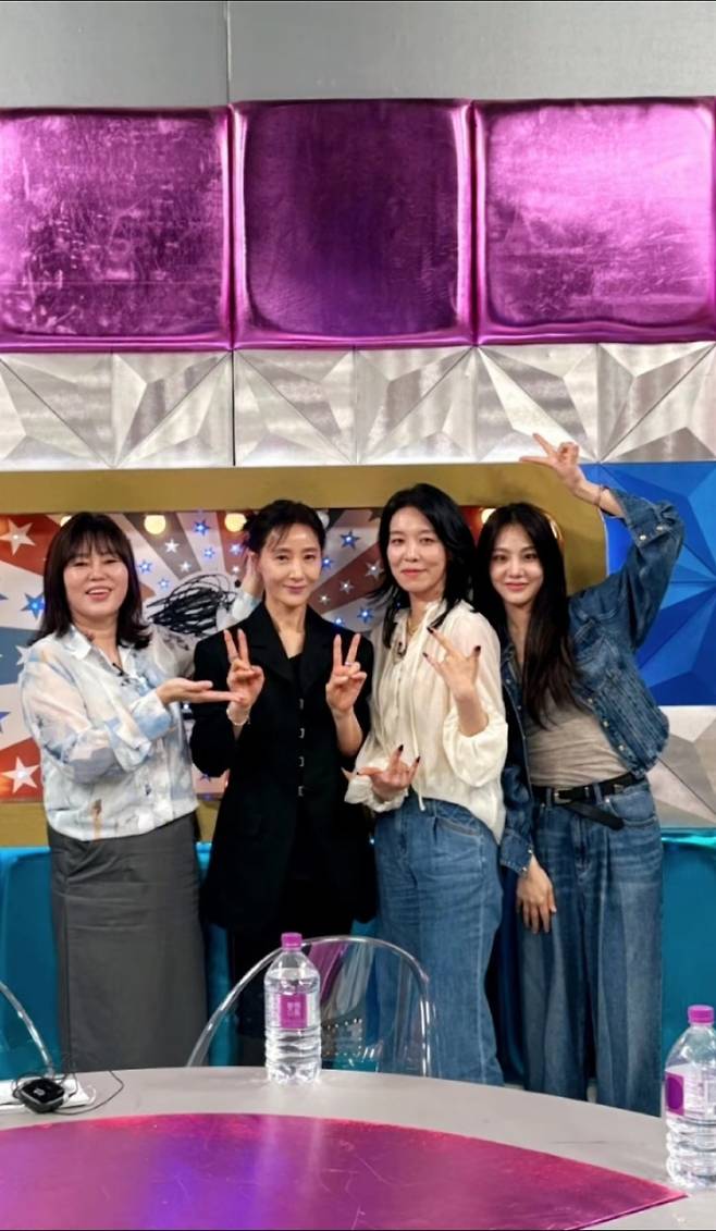 도지원, 비수기 없는 58세 동안미모 '167cm 48kg' 꾸준한 자기관리 미인 슈트룩 | 뷰티는 내운명