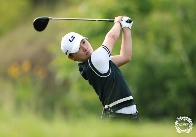 10개 대회서 ‘톱10 딱 2회’ 너무 조용한 ‘2025 KLPGA 루키’들···이번엔 다를까 ‘신인 4명 1R 톱10’