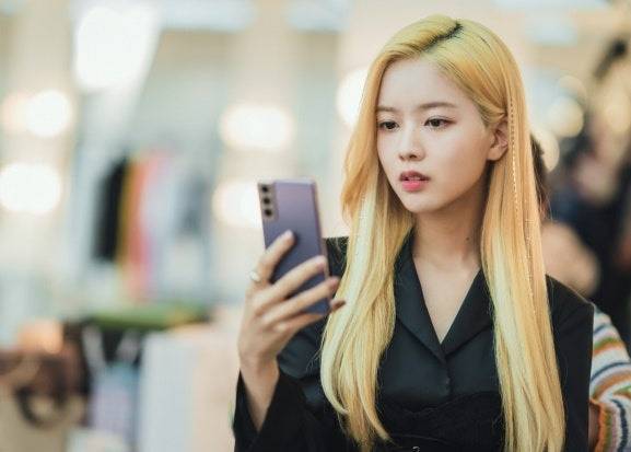 🔥 ‘여자 차은우’ 노정의, 169cm 39kg 완벽 몸매부터 연기까지 다 가졌다! | 트렌드로