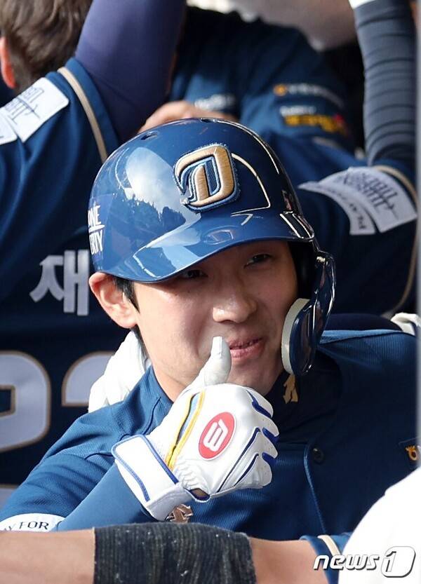 [오피셜] '78홈런 거포 중견수' NC 창단 멤버 김성욱, SSG 향한다...4R 지명권+현금 5000만원 트레이드