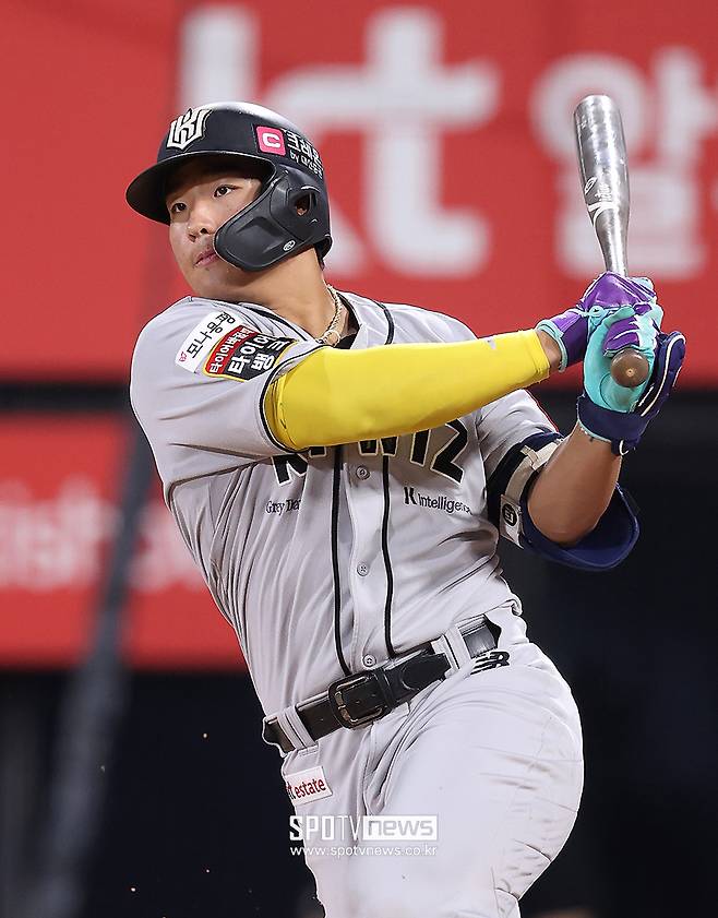 류현진 148km 직구도 소용 없었다…KBO 최저연봉 수준 초대형 거포의 대반란, 공포의 6월 이제부터 시작인가