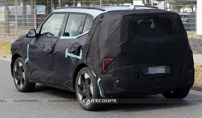 “국내 출시는 미정”… 기아 EV2 테스트카 도로 위 첫 등장 | EV-Hotissue