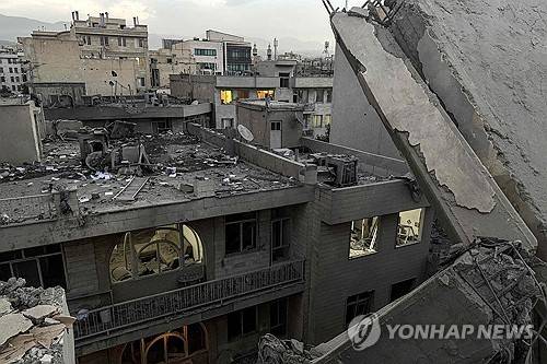 이스라엘 공습으로 팔레스타인 두 국가 해법 국제회의 일부 연기
