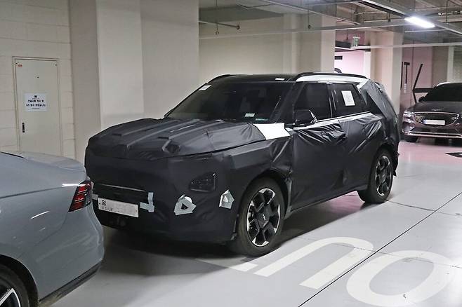 “EV6보다 싸고 넓다”… 기아 EV5 500km 주행 전기 SUV 출격 | EV-Hotissue