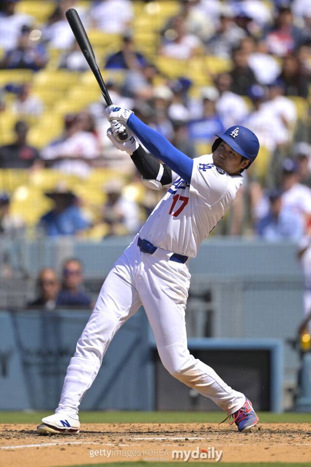 '나왔다 하면 역사' 오타니, 다저스 역대 2호 대기록 썼다…그런데 첫 번째가 이 선수라고?