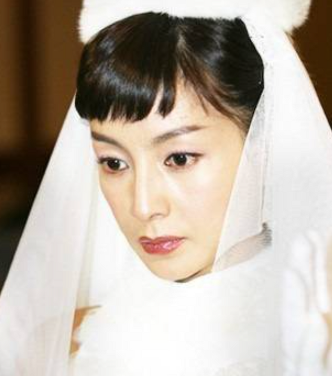 재벌 2세와 이혼 후 위자료 요구 안 했는데 시아버지가 아파트 선물한 탑배우 패션룸