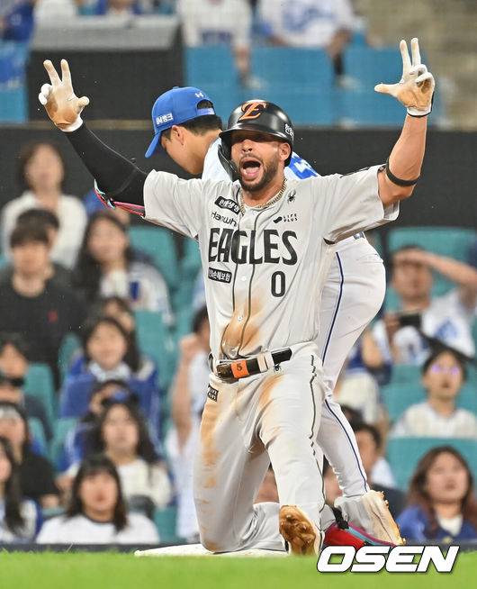 '158km' 삼성 킬러 문동주, 대구서 또 웃었다…한화 1위 질주, 리베라토 맹활약 [대구 리뷰]