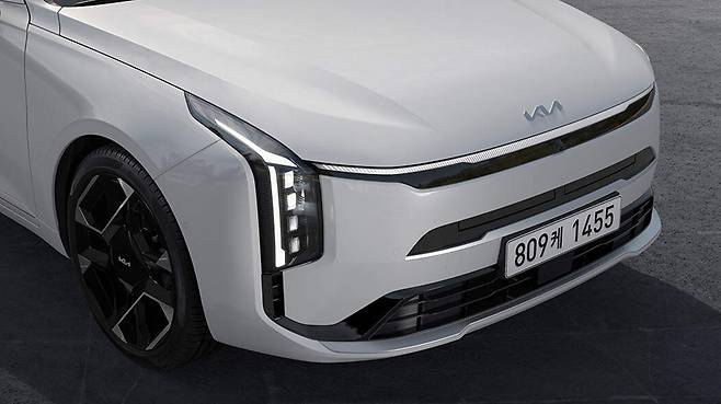 “그랜저 이기려다 망했다”… K8, 포지션 착각의 대가 | EV-Hotissue