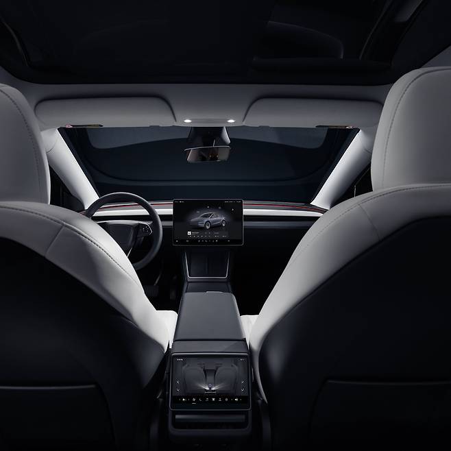 “476km에 무드등까지”… 모델Y 주니퍼 풀체인지급 반전 | EV-Hotissue