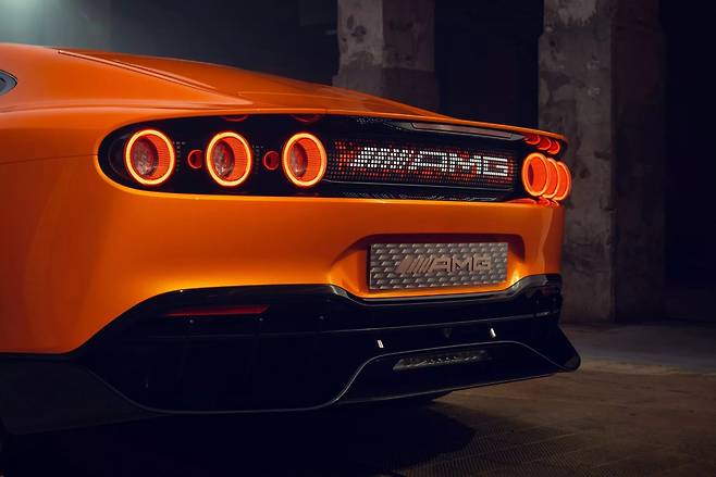 “EV9은 잊어라”… 1,341마력 AMG GT XX 전기 괴물 공개 | EV-Hotissue