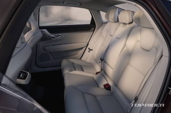 볼보 신형 XC90·S90 출시, 가격은 6530~1억1620만원 | 탑라이더