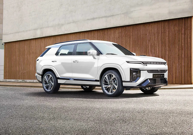 “그랑 콜레오스 정조준”… KGM 액티언 하이브리드, 출시 임박 | EV-Hotissue