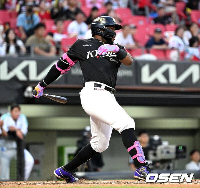 ‘허경민 5안타 1홈런 4타점’ KT, 13안타 4홈런 대폭발! 3연패 탈출…소형준, 7이닝 1자책→시즌 7승 [인천 리뷰]