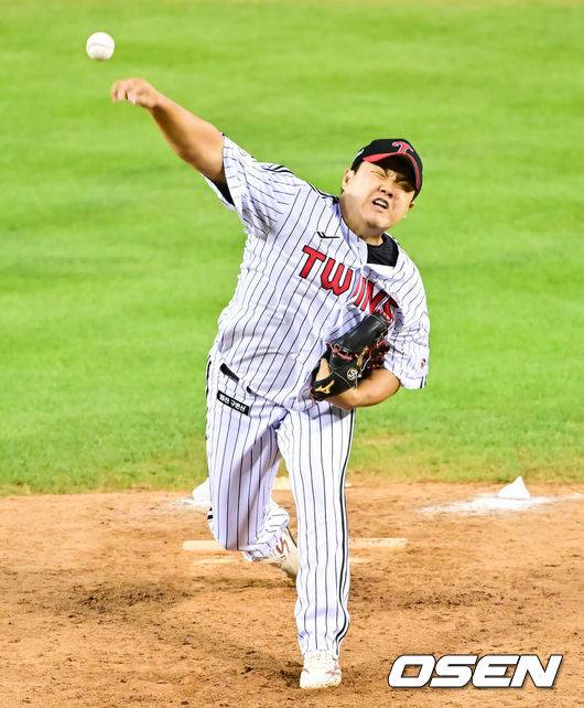 ‘치명적인 실책으로 자멸하다’ LG, 최하위 키움에 1점 차 패배…9회 스톤 결승타, 키움 7연패 탈출 [잠실 리뷰]