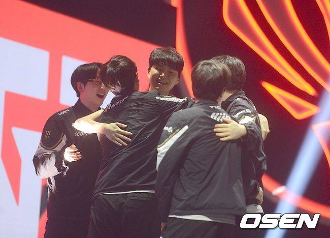 ‘LCK 호랑이’ 젠지, 숙적 T1 3-2로 꺾고 대회 2연패...파이널 MVP '쵸비'(종합) [MSI]