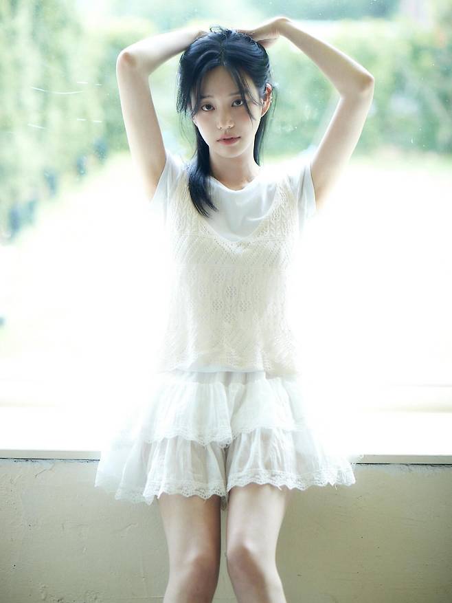 164cm 43kg 슬렌더 몸매 유지 비법 공개로 관심 집중된 여배우, 일상룩 | 라이프업