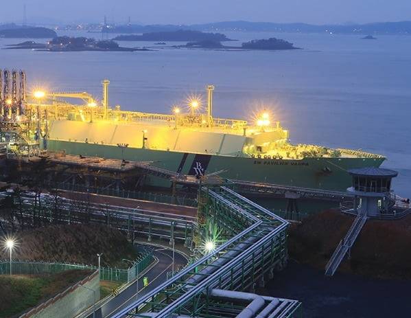 SK이노베이션 5조 LNG 유동화…메리츠, KKR 제치고 우협 선정