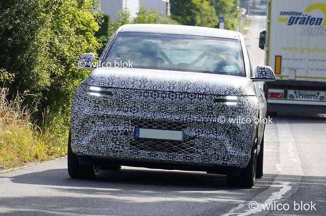 "1,200km EREV도 나온다" 제네시스, 럭셔리 SUV 'GV90' 미리보기 | M투데이