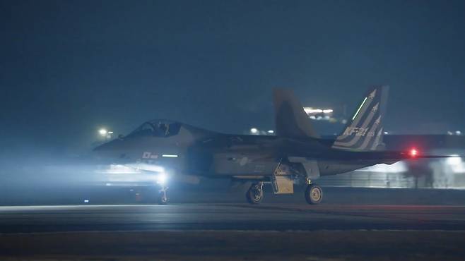 F-35의 AESA 레이더도 먹통으로 만든다! KF-21 전자전 능력의 핵심 DRFM! | 지식텔러