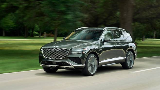 제네시스 GV80 페이스리프트, 최대 735만 원 할인…럭셔리 SUV 시장 판도 흔드나 | EV-Hotissue