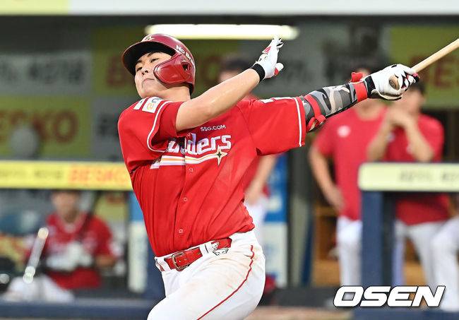 '철벽 불펜' SSG, 홈런 2방에 간신히 6연패 탈출…삼성에 3-1 승리 [대구 리뷰]