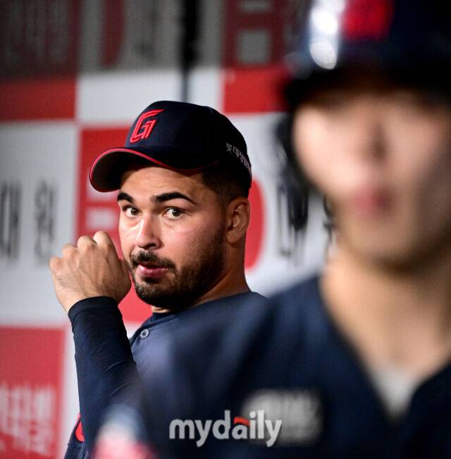 “내게 큰 위협을 줄 수 있다” 롯데 159km 괴물도 무서운 타자가 있다…김도영·안현민 아닌 LG 171홈런 포수[MD부산]