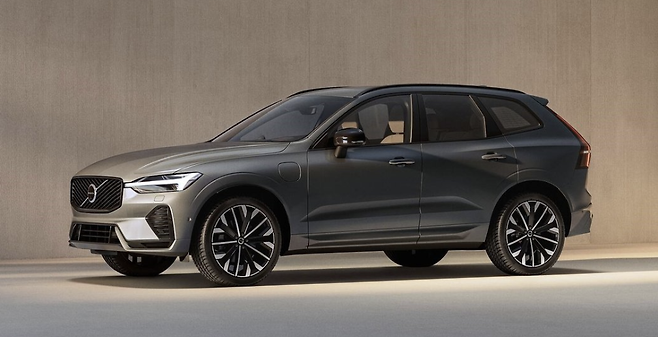 “GLC, X3 다 제껴졌다”…볼보 XC60 페이스리프트 역대급 변화 | 카삼
