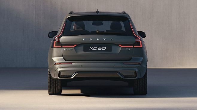 “GLC, X3 다 제껴졌다”…볼보 XC60 페이스리프트 역대급 변화 | 카삼