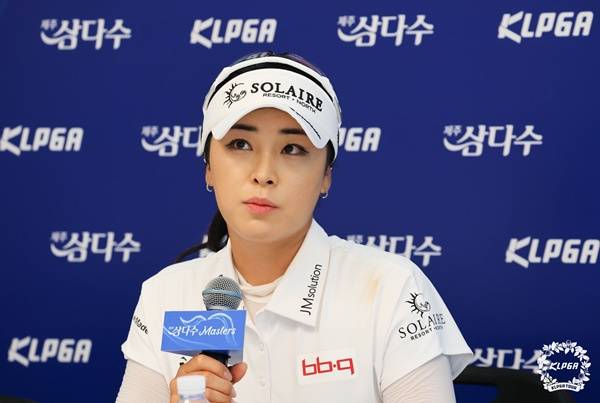 '보기 없이 버디만 6개' 윤이나, KLPGA 삼다수 마스터스 1R 공동 5위