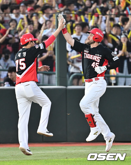 2회초 꽝꽝꽝 5득점→2회말 8실점, KIA 충격패...박건우 역전 만루포, 데이비슨 3점포 NC 2연승 [창원 리뷰]