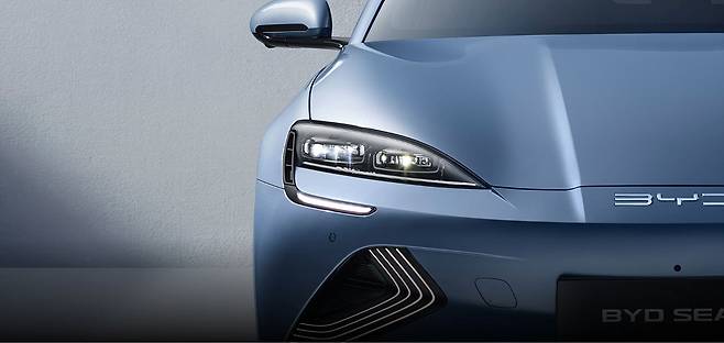 출시 4개월, 도로에서 안 보인다…BYD 아토 3 무슨 일? | EV-Hotissue